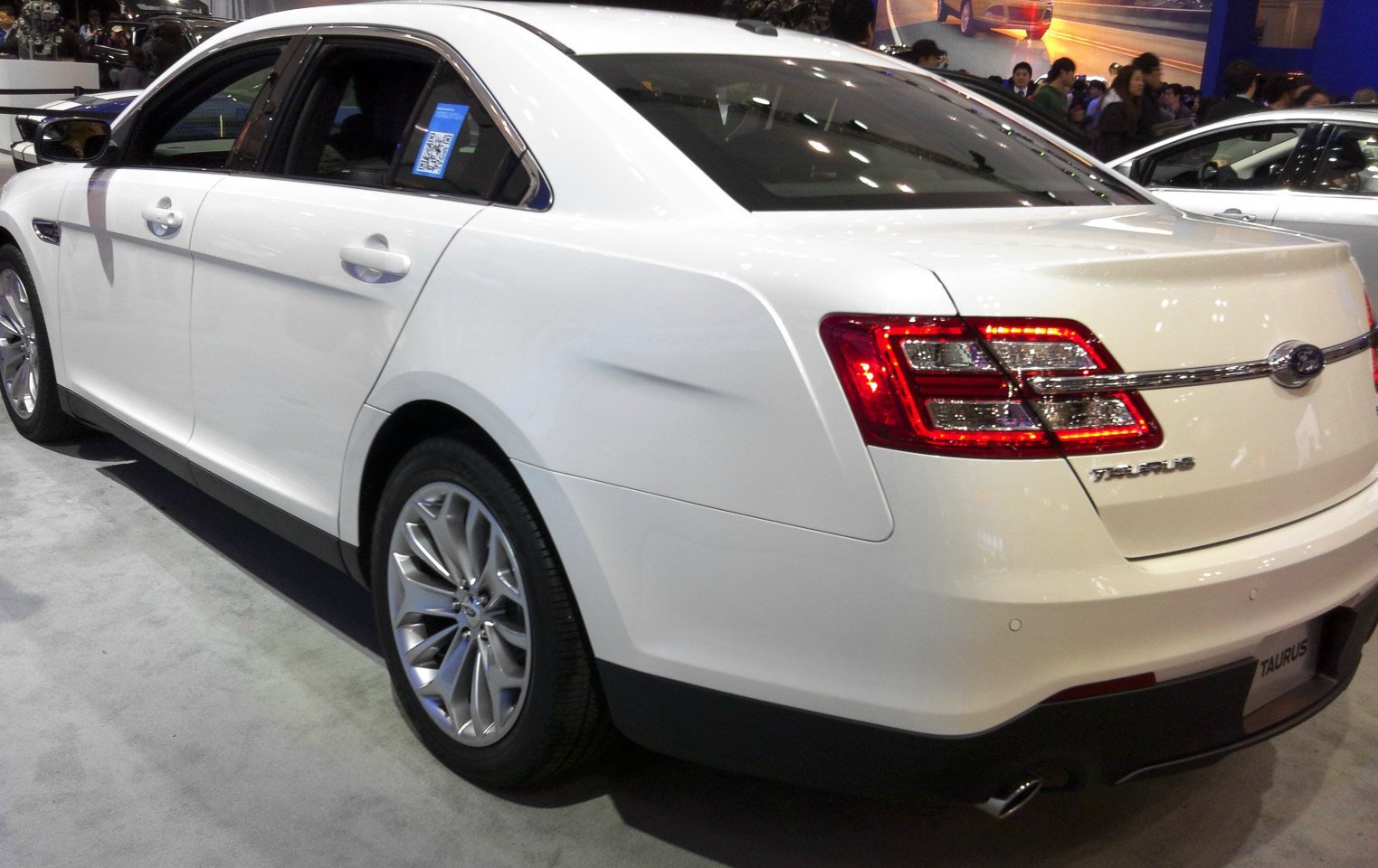 Ford Taurus technical specifications and fuel economy